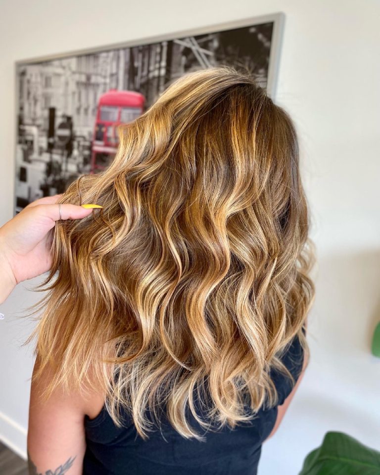 Partial vs. Full Highlights: Which is Best for Your Hair?